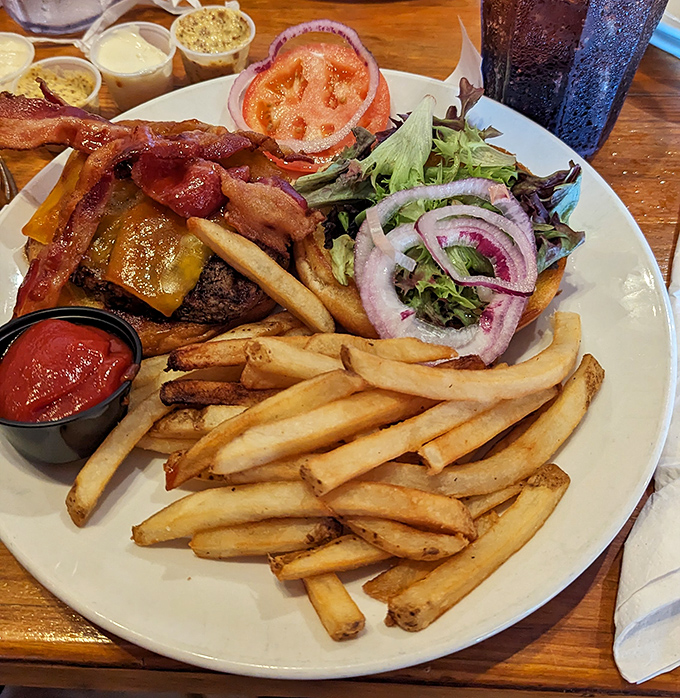 When a burger gets this much attention to detail, you know you're not in fast-food territory anymore, Dorothy.