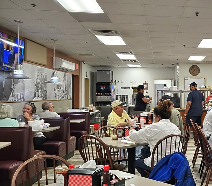 The dining area hums with conversation and clinking silverware&mdash;the soundtrack of happiness in restaurant form.