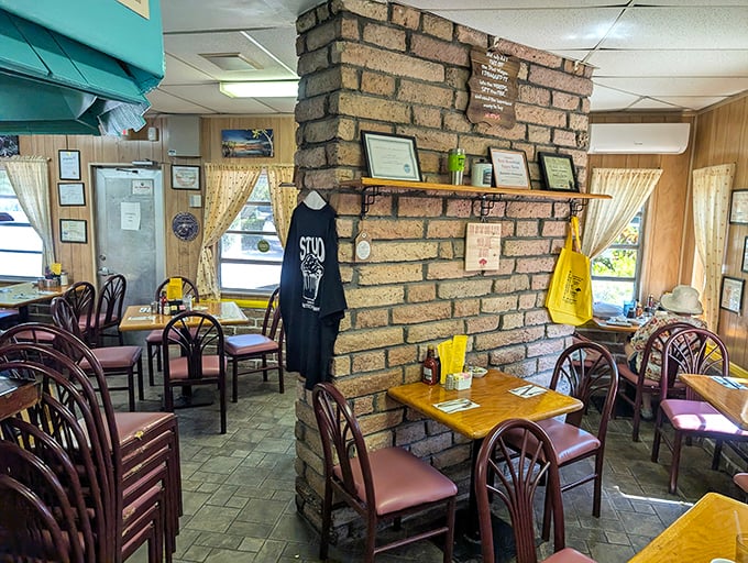 Wood-paneled walls adorned with local memorabilia create the perfect backdrop for tables draped in sunny yellow &ndash; comfort food deserves a comfortable setting.