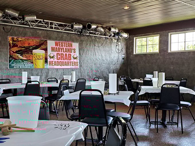 The dining area's no-nonsense approach lets you focus on what matters – the seafood feast that's about to arrive at your table.