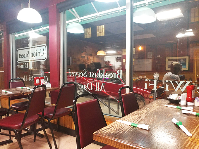 "Peace Love Pizza" isn't just a sign&mdash;it's a philosophy you can fully embrace here.