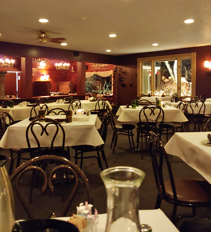 Multiple dining rooms mean this supper club can handle crowds while still maintaining that intimate, unhurried atmosphere everyone craves.