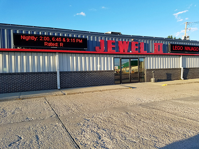 The Jewel II Theatre brings Hollywood to the heartland, proving you don't need big-city prices for silver-screen magic.