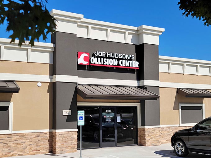 When Florida's infamous afternoon thunderstorms or distracted snowbird drivers strike, Joe Hudson's Collision Center puts retirement vehicles back on the road again.