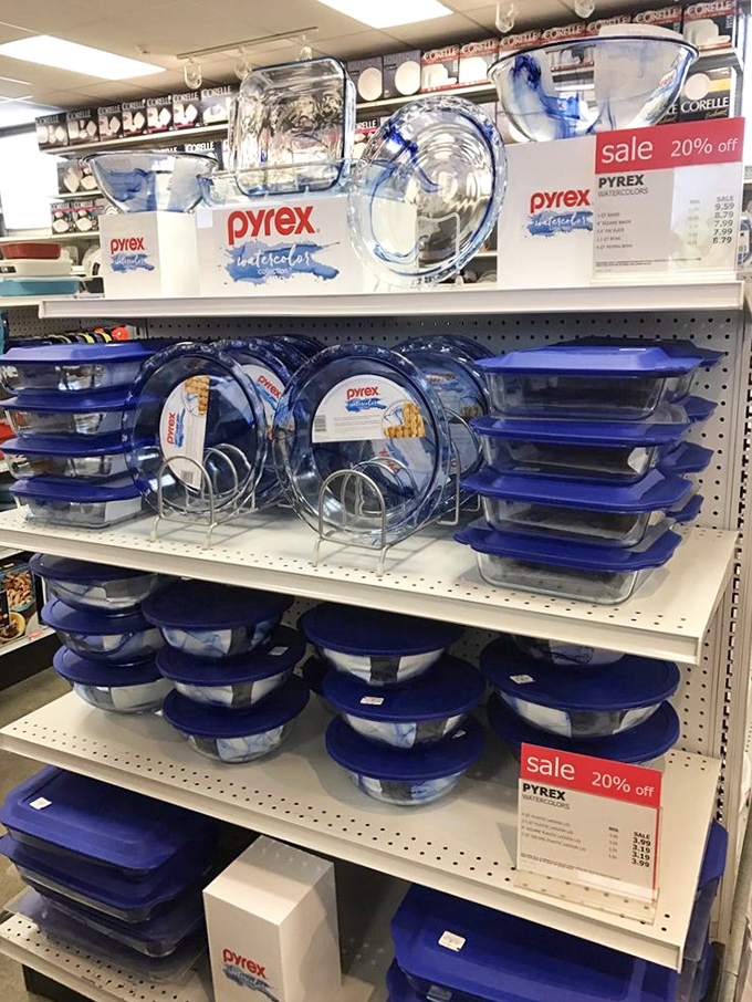 Pyrex paradise! These blue beauties promise to elevate your leftovers game from sad desk lunch to sophisticated meal prep.