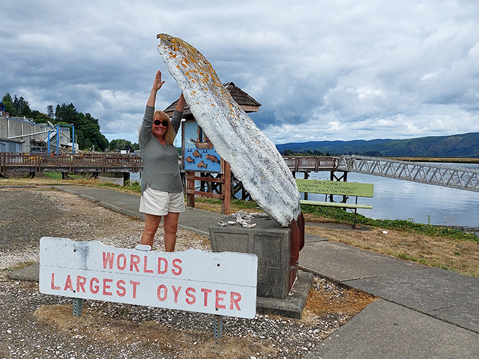 Victory pose achieved&mdash;because conquering the World's Largest Oyster absolutely deserves a celebratory snapshot for the photo album.