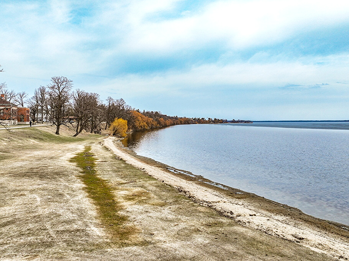 Lake Bemidji's shoreline offers a natural boundary between civilization and wilderness&mdash;no expensive landscaping required.