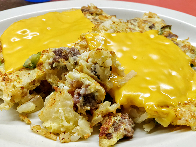 A masterpiece of potatoes, meat, and melted cheese that answers the eternal question: "Can breakfast also be lunch and dinner?" With a resounding yes!