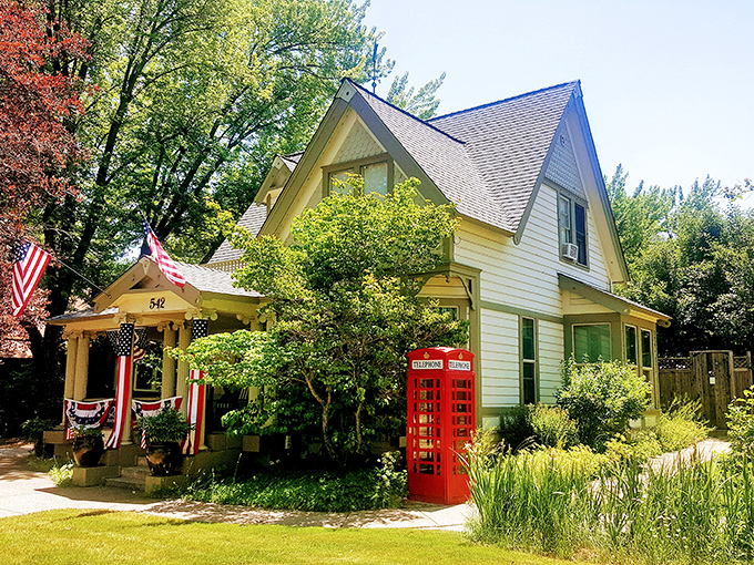 Victorian charm with a British phone booth twist. In Quincy, even the architecture knows how to start a conversation.
