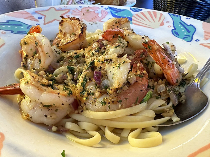Seafood pasta that doesn't skimp on the stars of the show&mdash;those plump shrimp look ready for their close-up on the seafood red carpet.