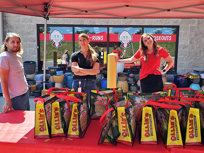 Even the outdoor events carry the Ollie's spirit. These tent sales bring the bargain hunting experience into the sunshine with the same unbeatable prices.