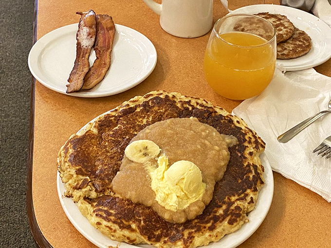 Swedish oat pancakes with banana and applesauce – like a warm hug from a Scandinavian grandmother you never knew you had.