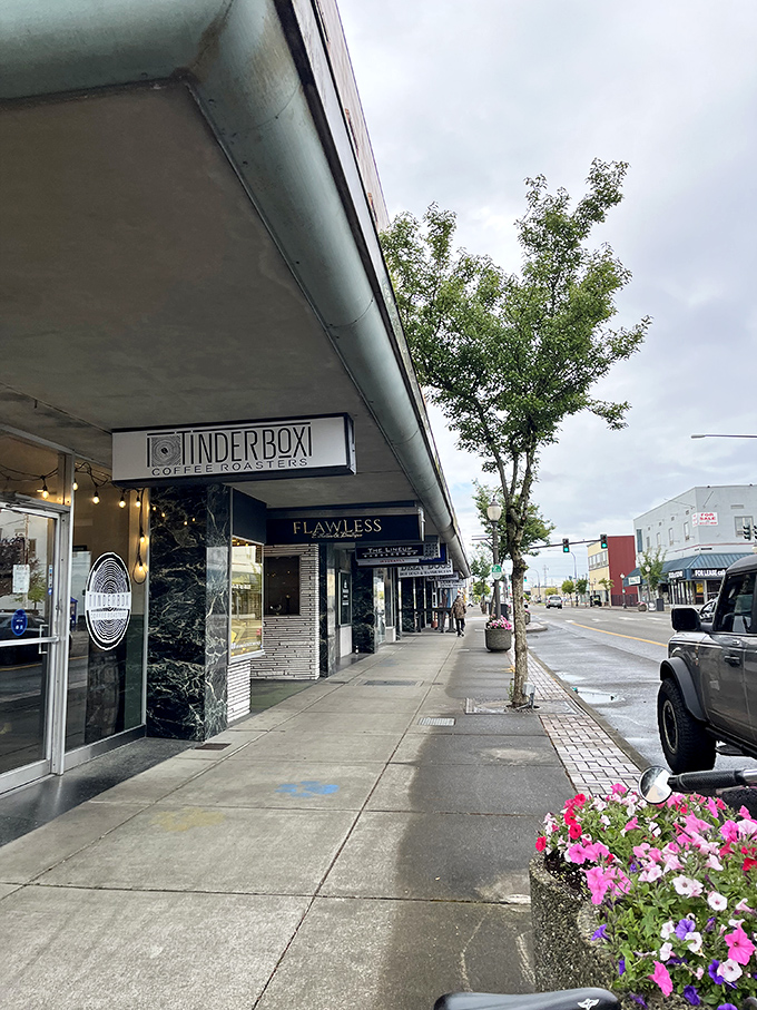 Tinderbox Coffee Roasters brings quality caffeine to Aberdeen's walkable downtown, because even retirees need their morning fuel properly prepared.