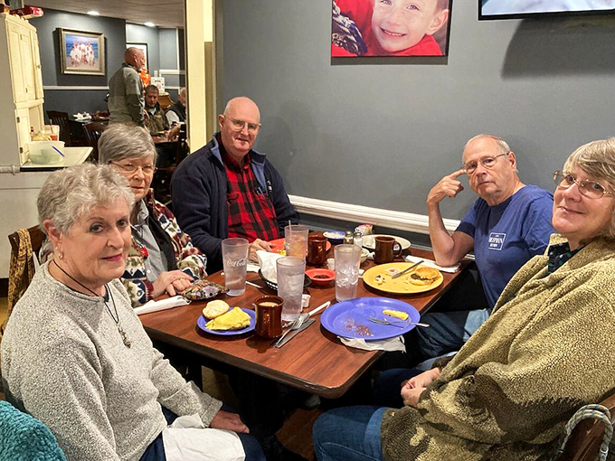 The real heart of any great diner&mdash;regulars who've been solving the world's problems over coffee refills since before smartphones ruined conversation.