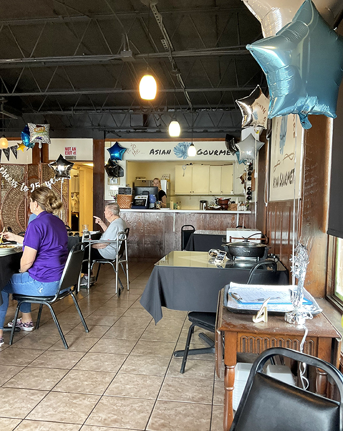 Real people enjoying real food in a real restaurant, which somehow feels revolutionary in today's Instagram-filtered world of dining.