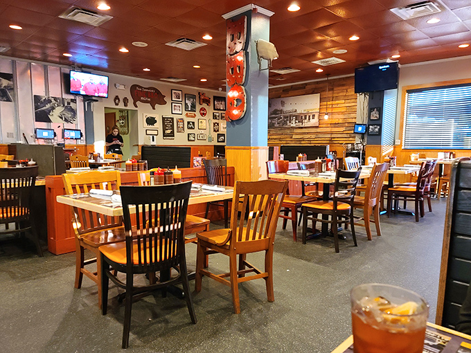 The dining room&mdash;where strangers become friends united by the universal language of "mmm" and "pass the napkins, please."