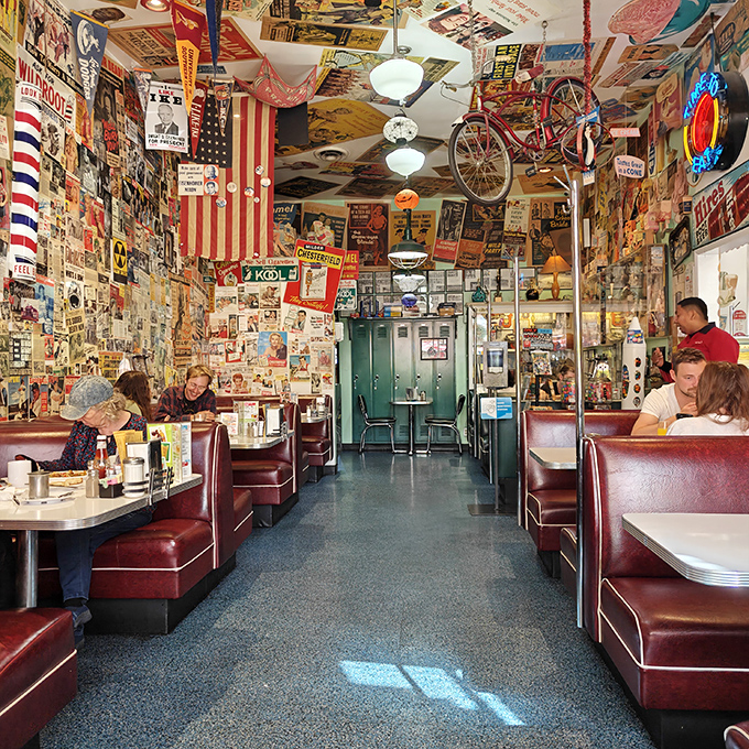 Classic red booths filled with happy diners &ndash; this is what Saturday mornings were meant to look like.