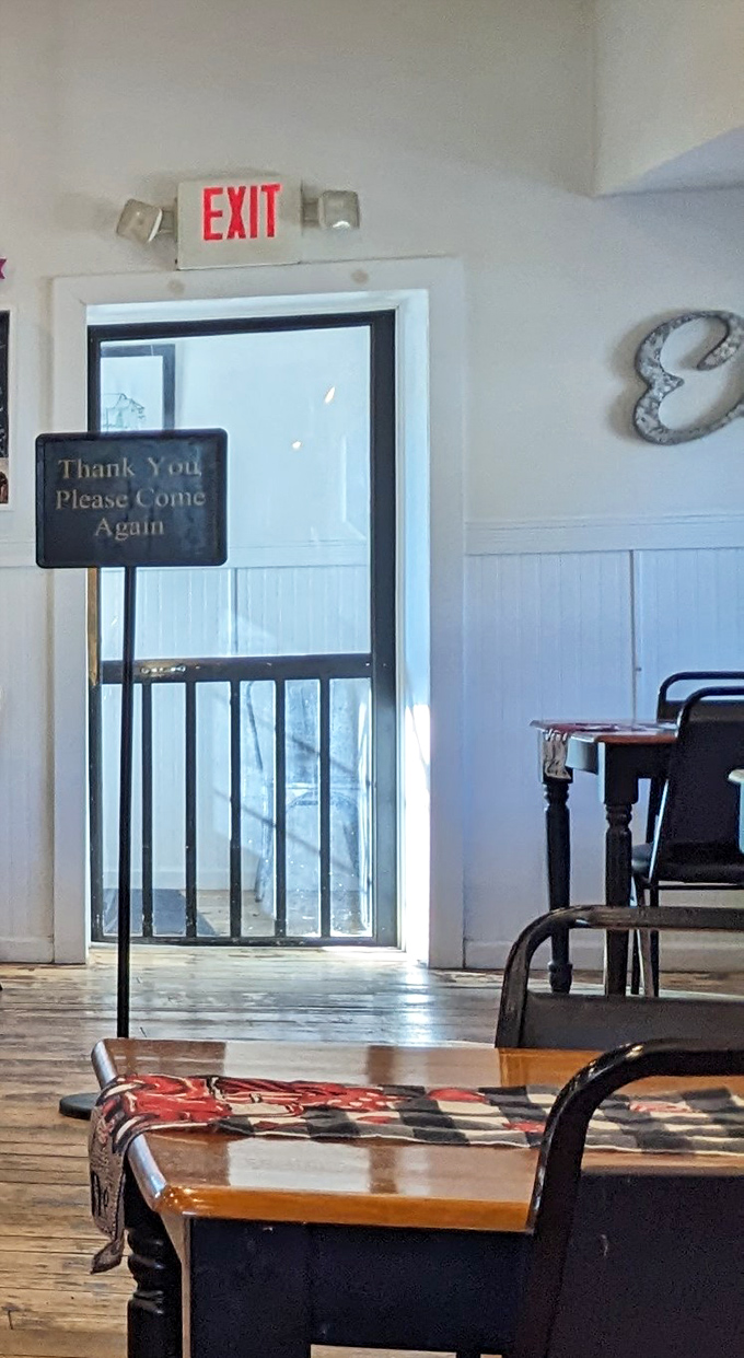 Even the exit sign feels welcoming, with its "Thank You Please Come Again" message that you'll absolutely obey after tasting their pies.