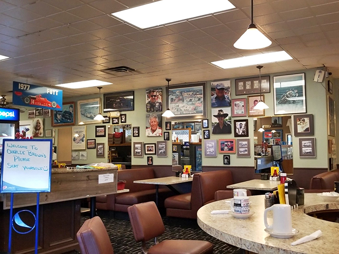 Racing memorabilia transforms walls into a museum of speed. In Indianapolis, even breakfast pays homage to the city's motorsport heritage.
