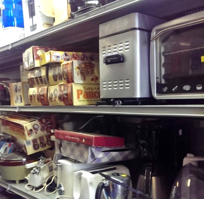 Kitchen appliances that have seen more dinner parties than you have – from barely-used wedding registry blenders to perfectly seasoned vintage toasters.