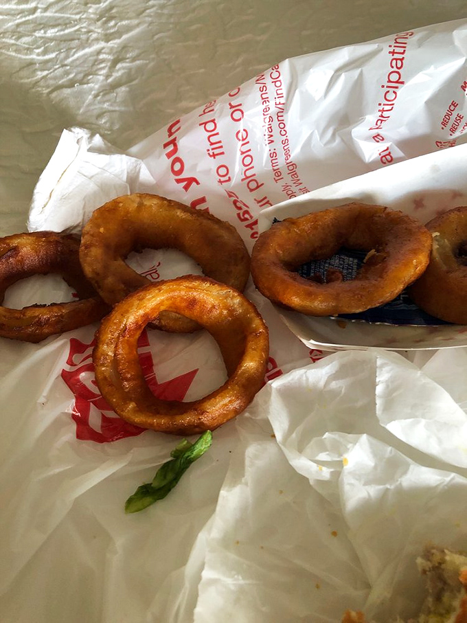 Onion rings that achieve the perfect crunch-to-squish ratio. These golden halos of happiness make a compelling case for ordering a second basket.