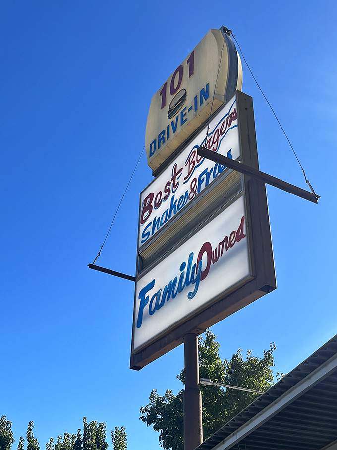 Against the perfect blue California sky, this vintage sign has been guiding hungry travelers to burger nirvana since before GPS was a twinkle in technology's eye.