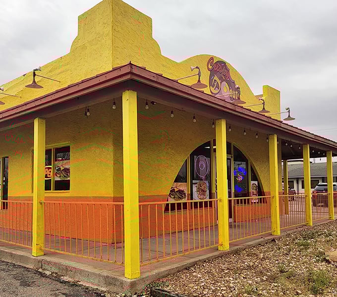 This sunshine-yellow building practically radiates the joy you'll feel after your first bite.