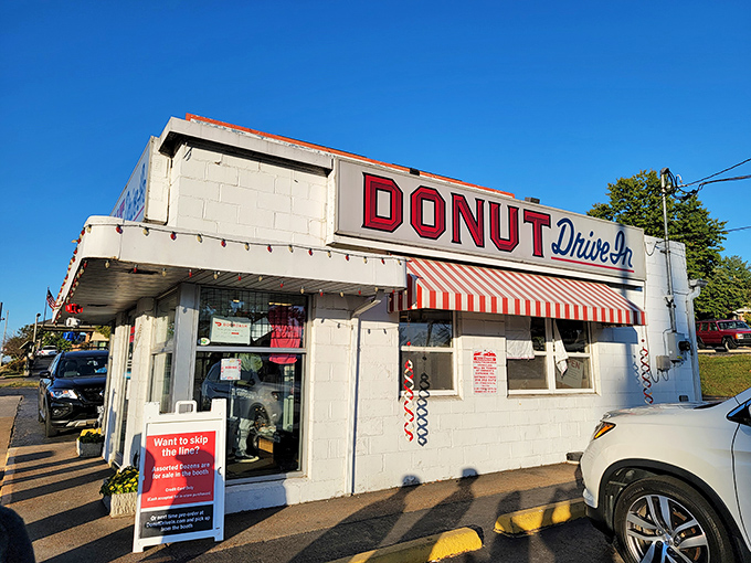 Donut Drive In's vintage charm is as American as apple pie&mdash;or better yet, as American as a perfectly glazed donut.