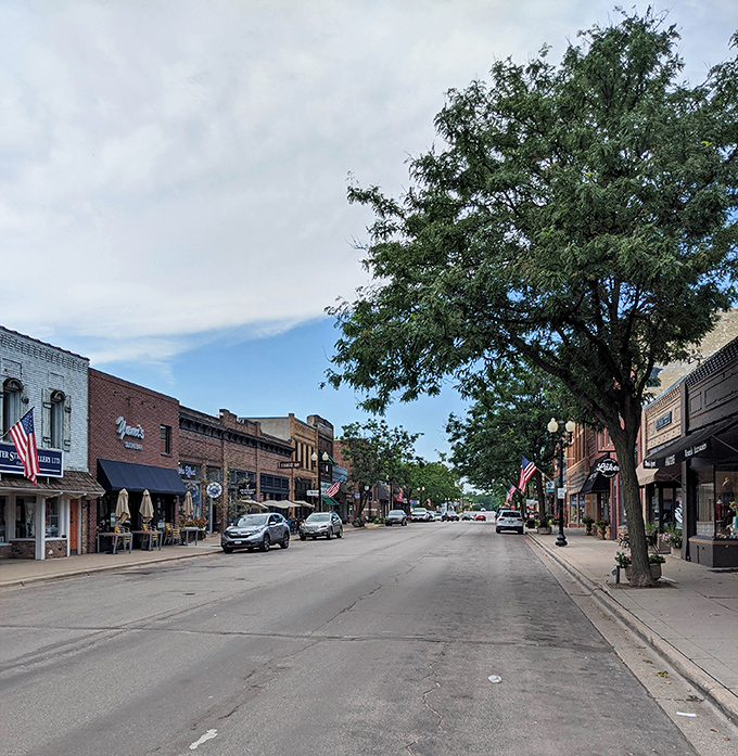 Excelsior's lakeside charm makes you want to park the car and spend the entire afternoon just wandering.