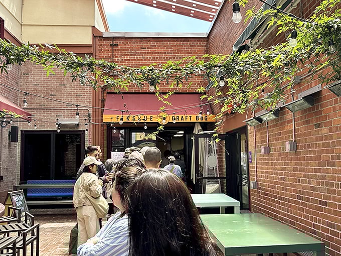 Fikscue's brick-lined entrance feels like the gateway to a secret barbecue society&mdash;and you've just been initiated.