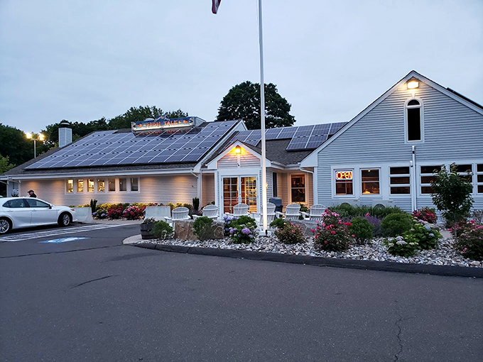 Lenny & Joe's might look more restaurant than shack, but their seafood commitment remains deliciously unchanged.