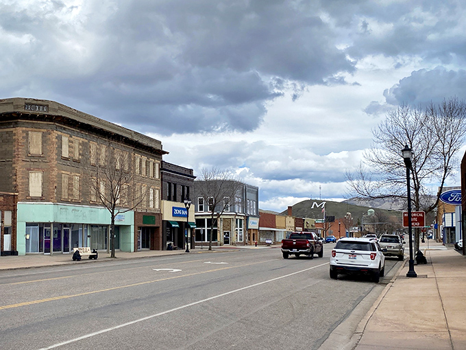 Montpelier's historic buildings house businesses where prices haven't caught up with inflation. The water tower watches over a budget-friendly paradise.