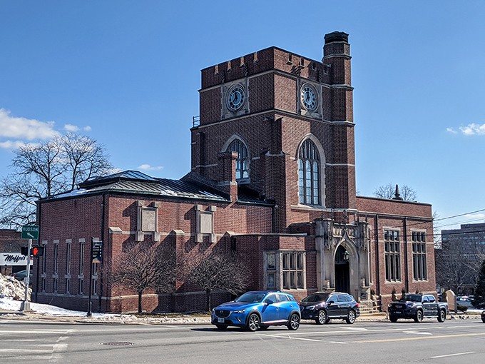 Nashua's city hall stands proudly at the heart of downtown. That clock tower has kept time for generations of New Hampshire residents.