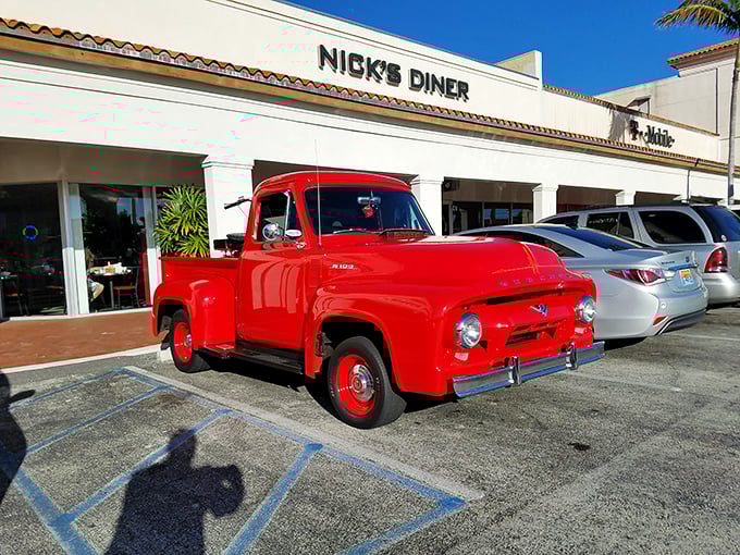 A lineup of classic cars out front says it all&mdash;this is where locals park for a taste of the good old days.