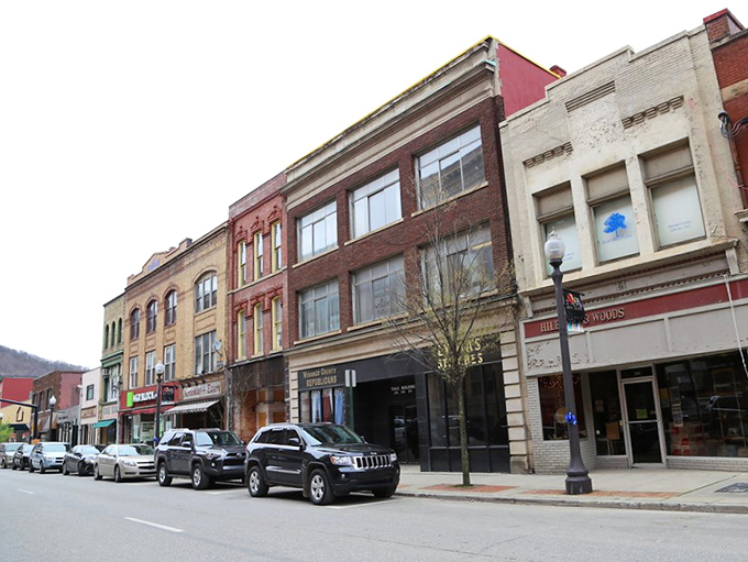 Oil City's downtown reveals its industrial heritage through sturdy brick buildings that have stood the test of time.