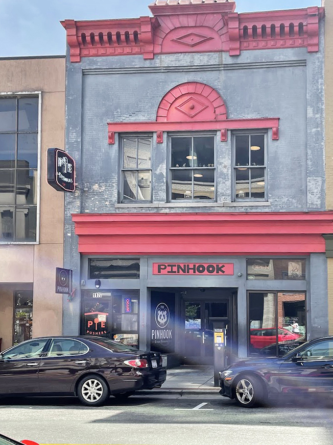 Pie Pushers squeezes big pizza dreams into downtown Durham's tightest spaces with remarkable urban style and flair.