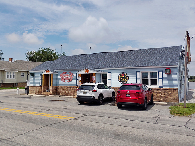 Sambo's Tavern looks like the kind of place where locals guard their seafood secrets jealously.