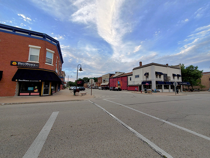Spring Green's corner office with a view! This intersection serves small-town realness with a side of "where's everybody getting coffee this morning?" community vibes.