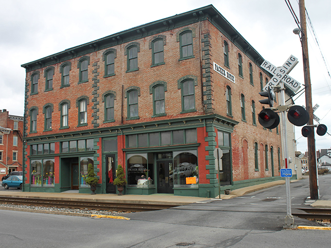 Sunbury's classic American main street offers a Norman Rockwell scene with modern-day affordability that would make even Rockwell smile.