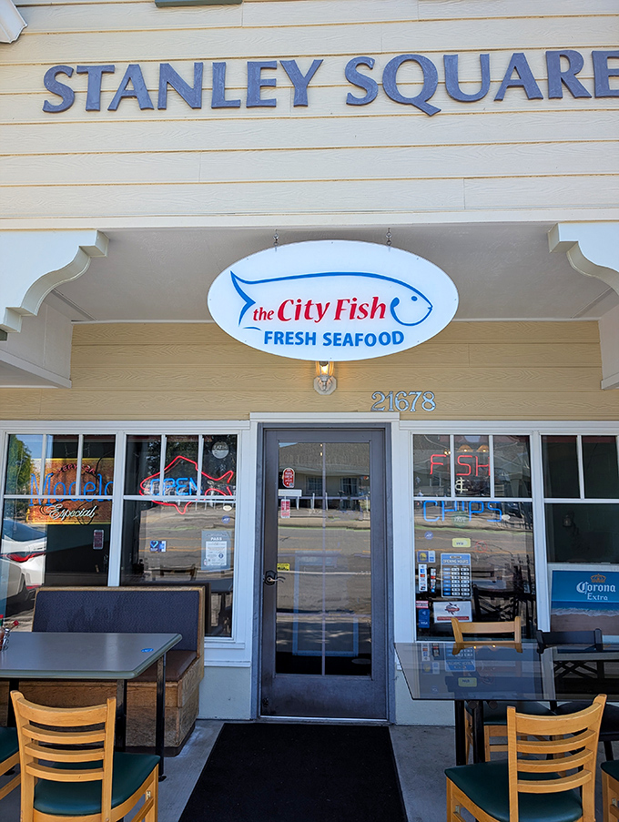 The City Fish proves that strip mall locations can hide culinary treasures worthy of any foodie pilgrimage.