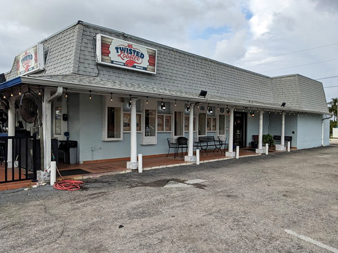 Twisted Lobster's humble facade is the culinary equivalent of Clark Kent's glasses&mdash;just hiding its superhero seafood powers.