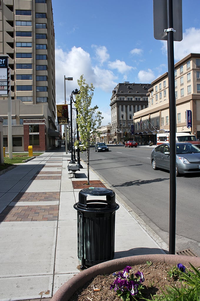 Yakima's downtown skyline offers urban amenities in a mid-sized package. Tall buildings, short commutes, and even shorter bills&mdash;what's not to love?