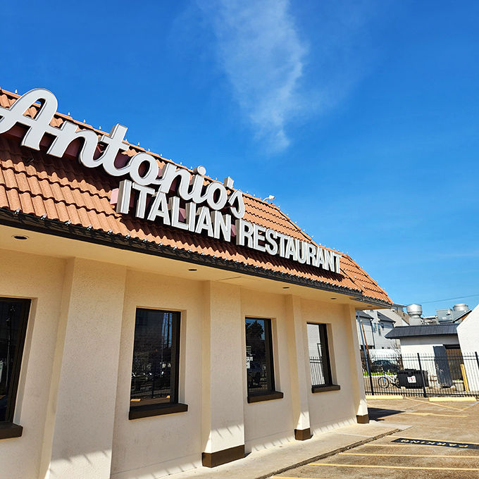 The classic red-tiled roof of Antonio's has sheltered pizza dreams for generations. Houston's slice of Italian-American heritage stands proud.