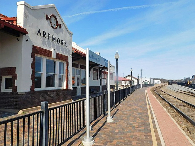 Classic courthouse architecture anchors a community where good food and fair prices reign.