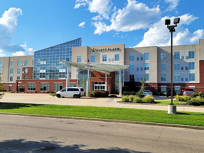 Modern comfort meets Mississippi charm in Columbus, where staying and playing won't drain your savings account.