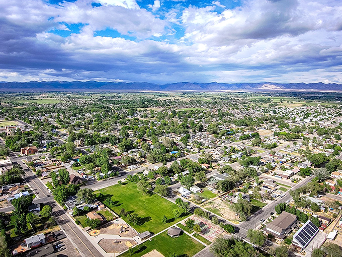 Desert landscapes and reasonable costs create the perfect retirement combination in Fruita.