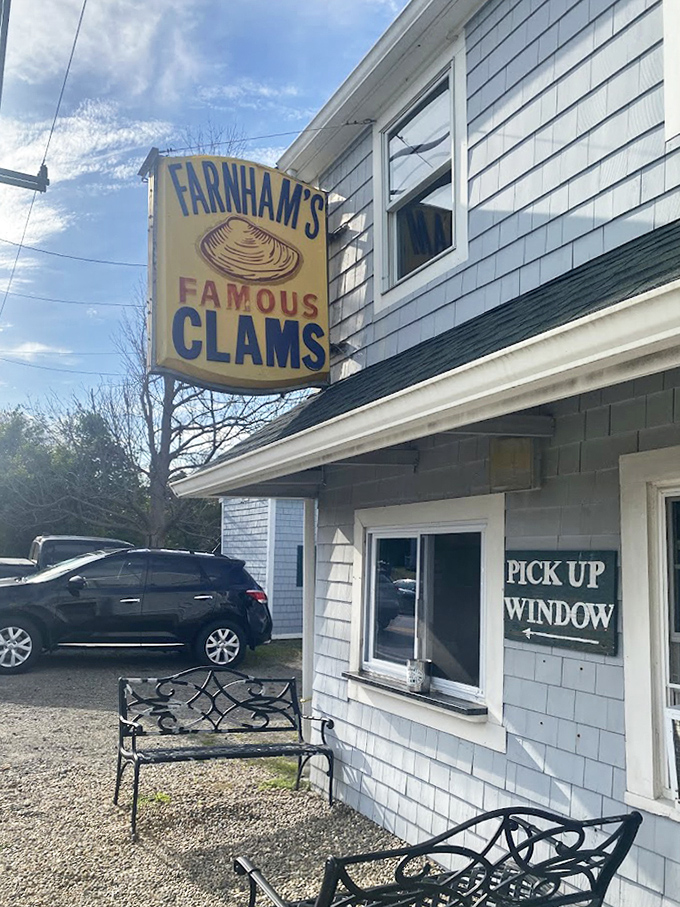 Those benches outside Farnham's have supported countless happy diners enjoying some of Massachusetts' finest fried clams. Simple pleasures, extraordinary flavors.