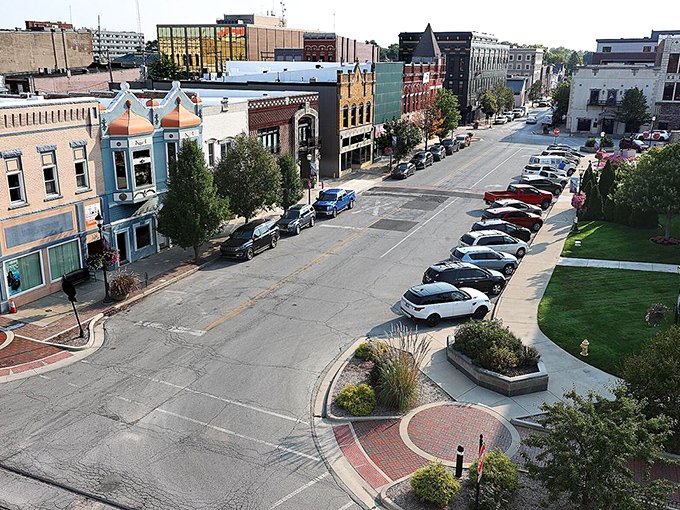 The heart of Kokomo reveals itself in well-preserved architecture and wide streets, a community built for comfortable, affordable living.