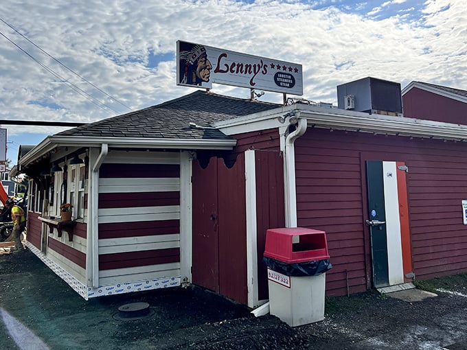 No-frills perfection &ndash; Lenny's focuses on what matters most: chowder that makes you close your eyes in appreciation.