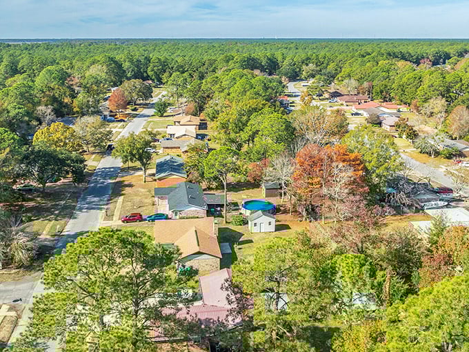 Pascagoula's neighborhoods spread out beneath a canopy of trees &ndash; coastal living without the coastal price tag.